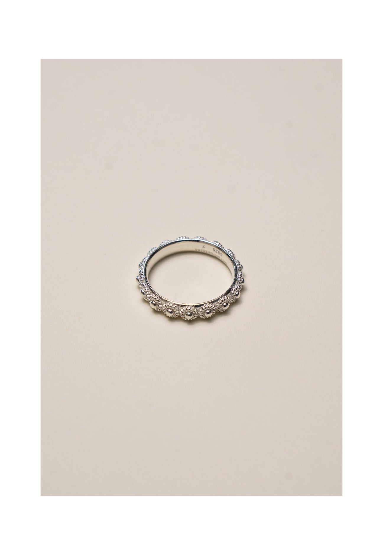 Rings – soft mountains